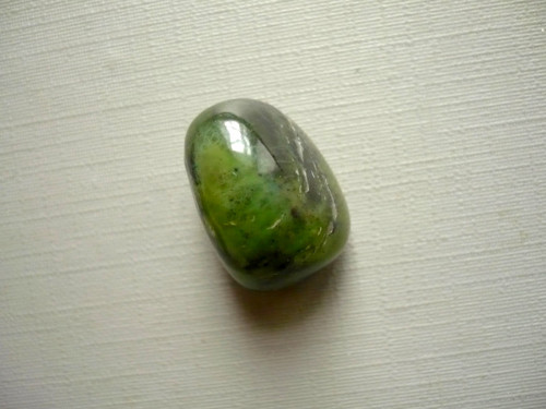 Minerál zelený Troml. kámen – nefrit 19 mm, č.17 / od U Lípy - materiál ...