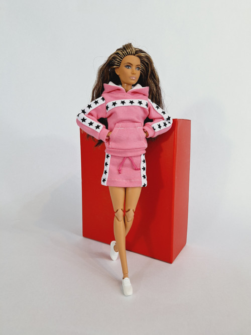 Oblečky pro panenky dětské růžové Barbie mikina klokanka s kapucí č-11 ...